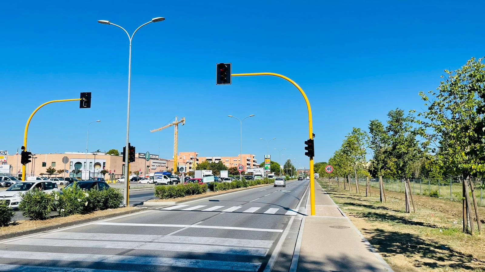 Pisa, nuovi semafori “intelligenti” in via Garibaldi e a Pisanova Il ...