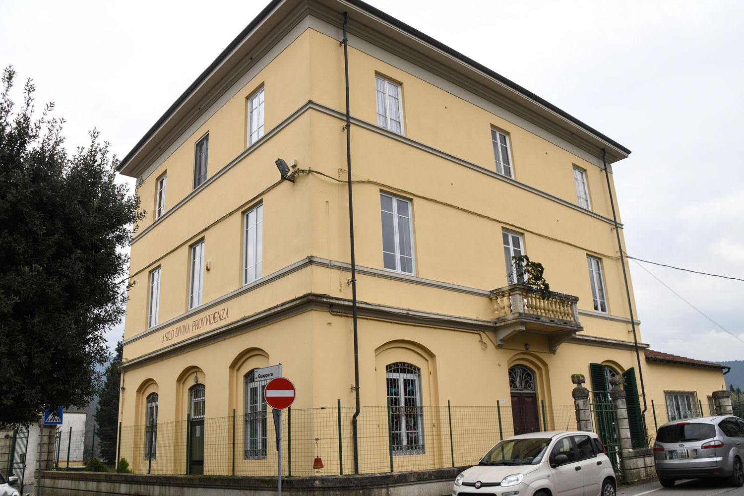 Chiude dopo 70 anni l’asilo delle suore, il saluto del paese: «Svuotati ...