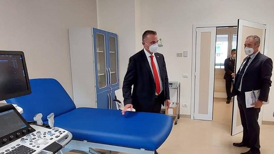 Policlinico di Modena, nasce il nuovo centro che unisce senologia e ... Policlinico di Modena, nasce il nuovo centro che unisce senologia e ...