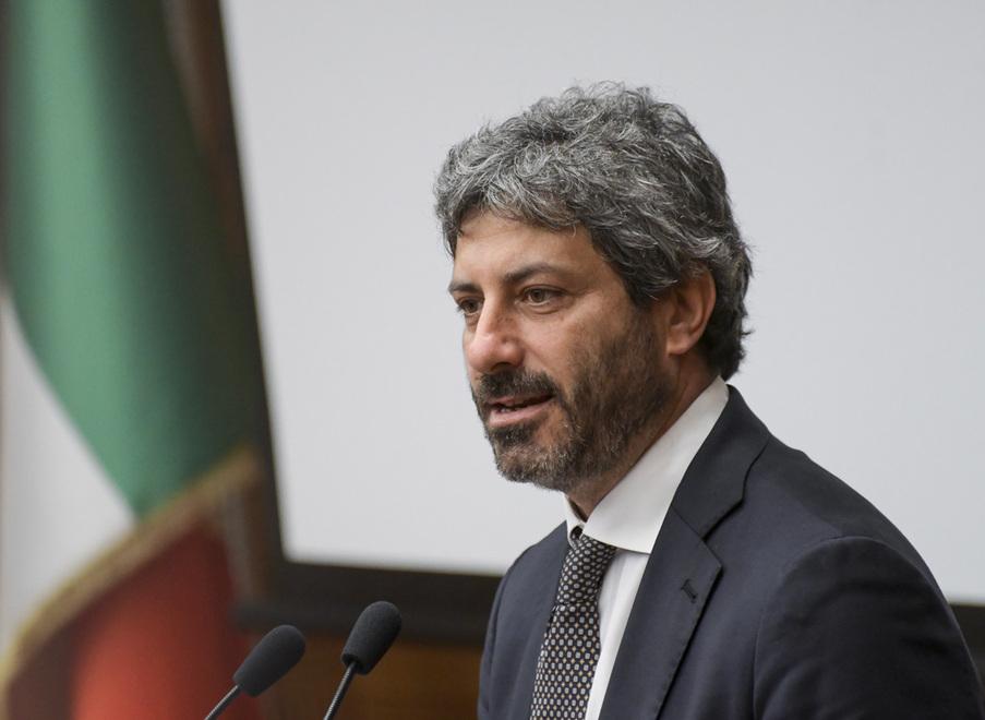 Roberto Fico in Toscana: «Orban, un modello pericoloso. Nessuna ...