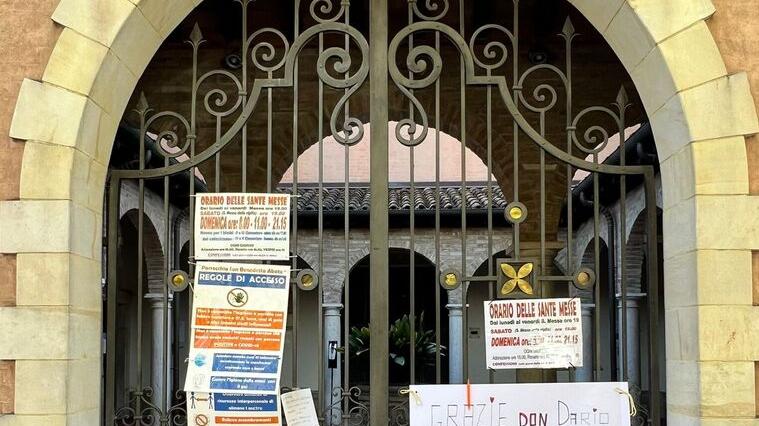 Modena Parroci sospesi a San Benedetto, il dolore del vescovo «Non c ... Modena Parroci sospesi a San Benedetto, il dolore del vescovo «Non c ...