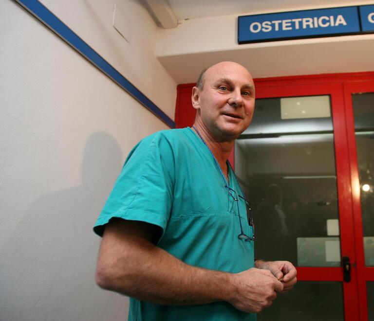 Pillola negata, il ginecologo Srebot durissimo: «Una posizione catto ...