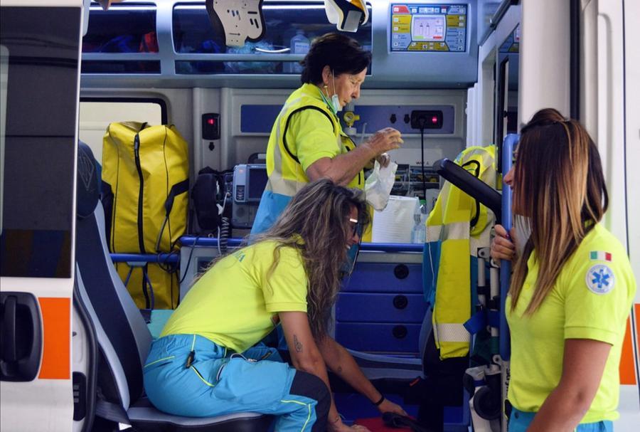 Ragazza soccorsa in viale Vespucci dopo una crisi epilettica Il Tirreno