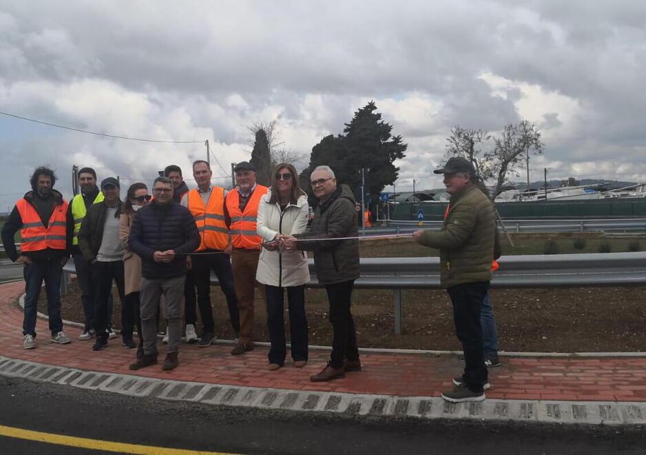 Vada, aperta la nuova rotatoria: lo stradone finalmente più sicuro - Il ...