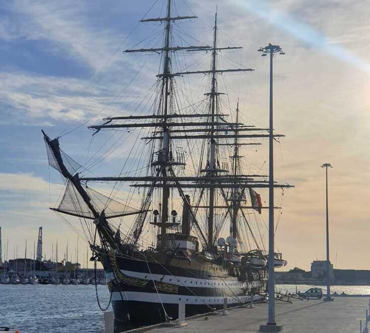 Livorno, morì sulla nave Vespucci: condannati gli ex ufficiali della ...