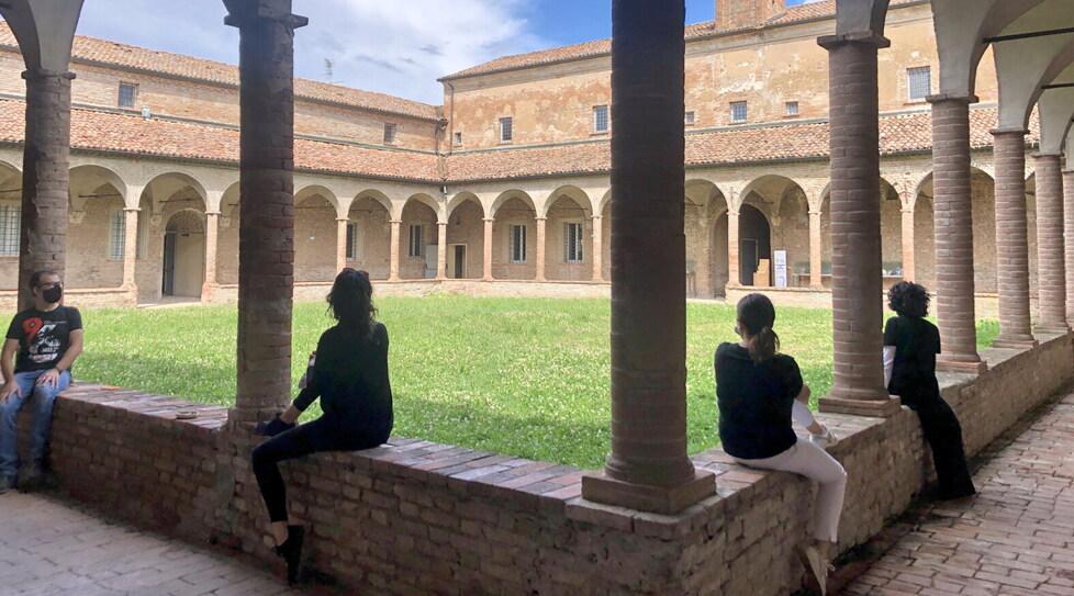 L’Emilia e una notte alla Corte Ospitale tra anteprime e spettacoli ...