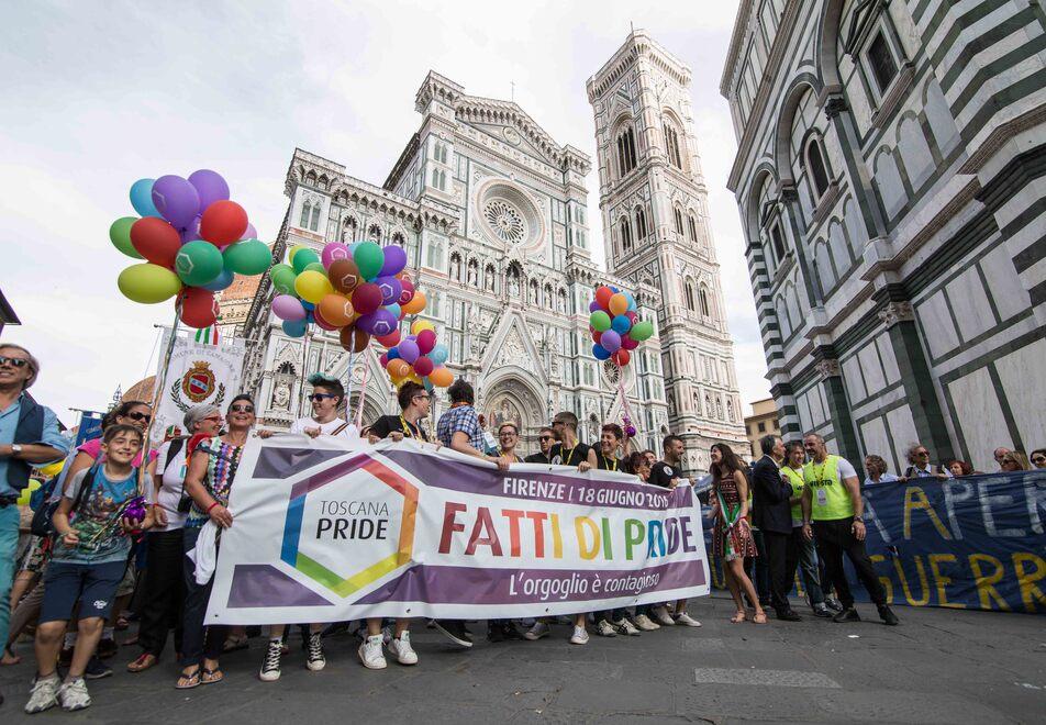 Toscana Pride, la parata dei diritti: in trentamila attesi a Firenze ...