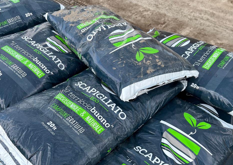Rosignano, oltre 10mila sacchi di compost distribuiti gratis alle ...