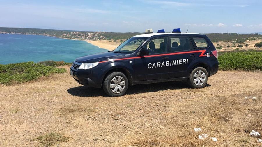 Muravera, parcheggia l’auto in spiaggia: sanzione di 500 euro - La ...