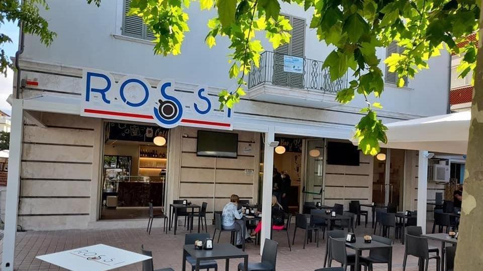 Massa, Rossi apre il suo tredicesimo locale: «Il trucco? Non guardare ...