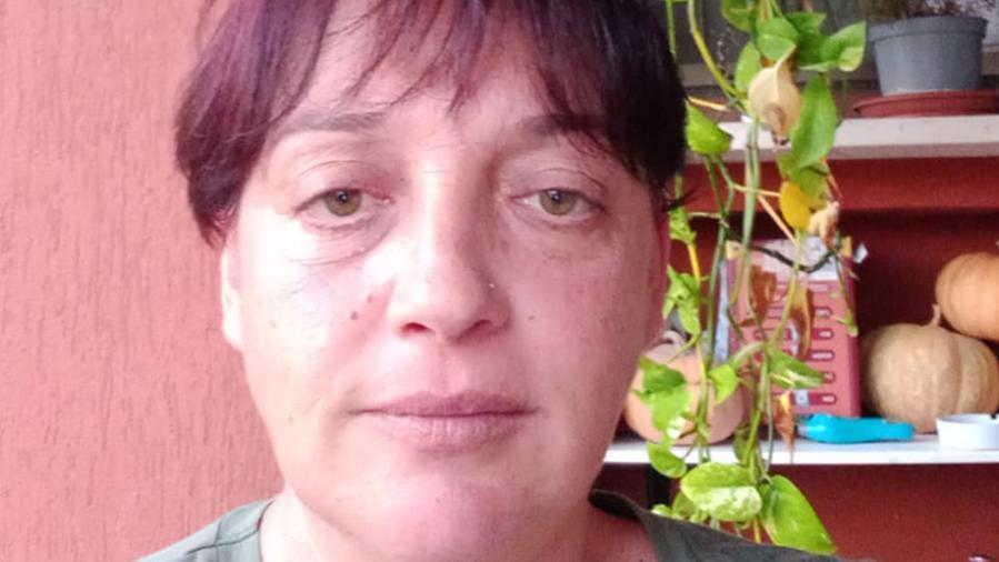 Portoferraio, ha il lavoro fisso ma vive in auto senza il figlio perché ... Portoferraio, ha il lavoro fisso ma vive in auto senza il figlio perché ...