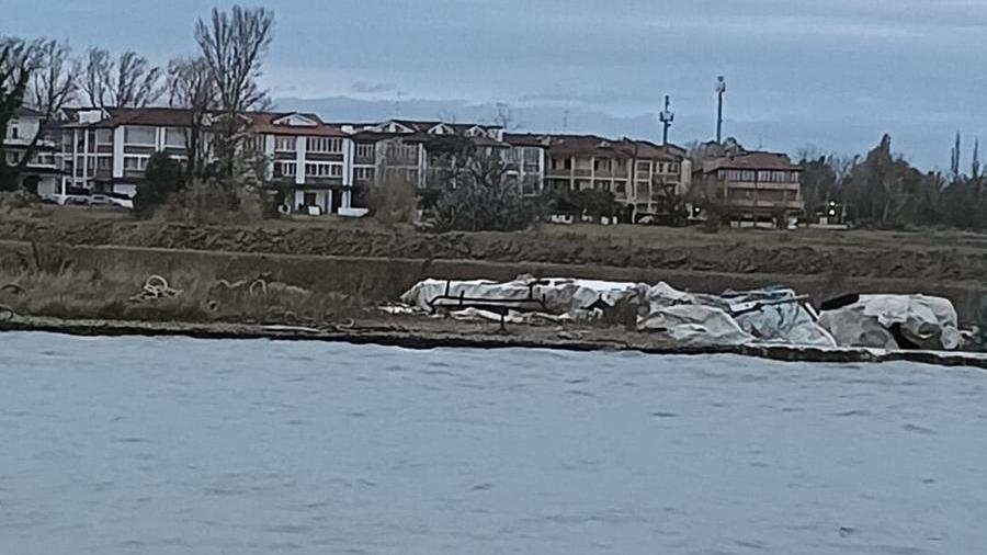 Traghetto sospeso tra Porto Garibaldi e Lido Estensi - La Nuova Ferrara Traghetto sospeso tra Porto Garibaldi e Lido Estensi - La Nuova Ferrara