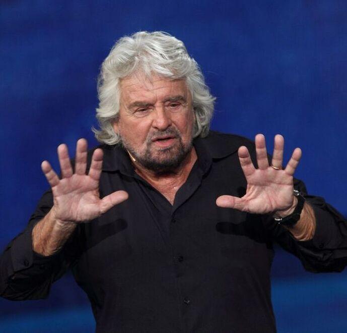 Beppe Grillo resta ancora in ospedale a Cecina: il malessere e le cure ...