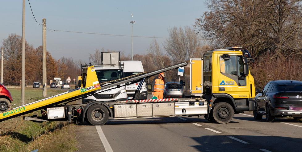 Autovelox sulla strada con due incidenti gravi - Gazzetta di Modena