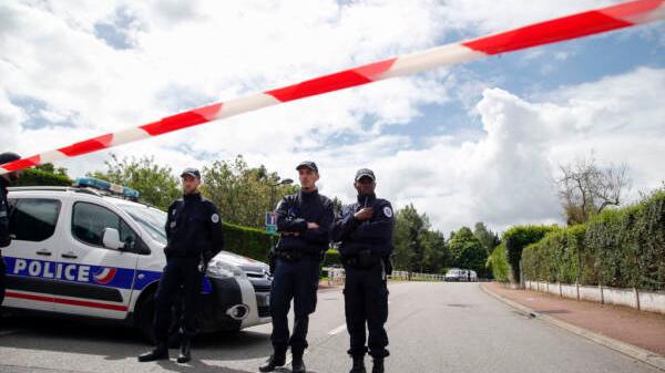 Francia, madre e quattro figli trovati morti in casa: arrestato il ... Francia, madre e quattro figli trovati morti in casa: arrestato il ...