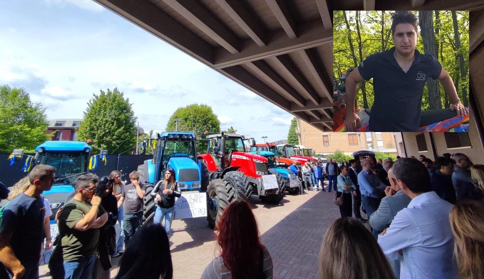 Trattori e abbracci a Vignola per Matteo Paganelli, il papà: «Era un ...