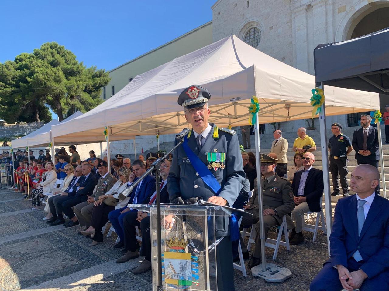 Guardia di finanza, festa a Cagliari sul sagrato della chiesa di ...