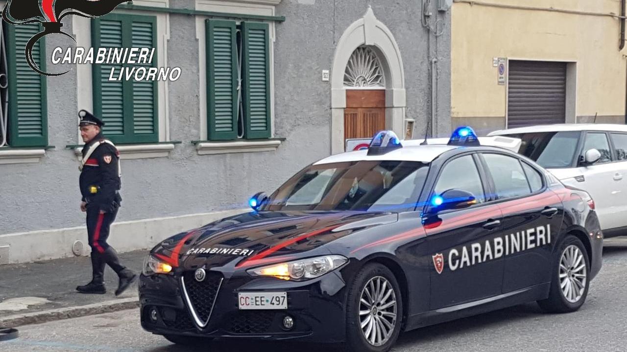 Livorno, tentano di rubare la merce nel supermercato: denunciati due ... Livorno, tentano di rubare la merce nel supermercato: denunciati due ...