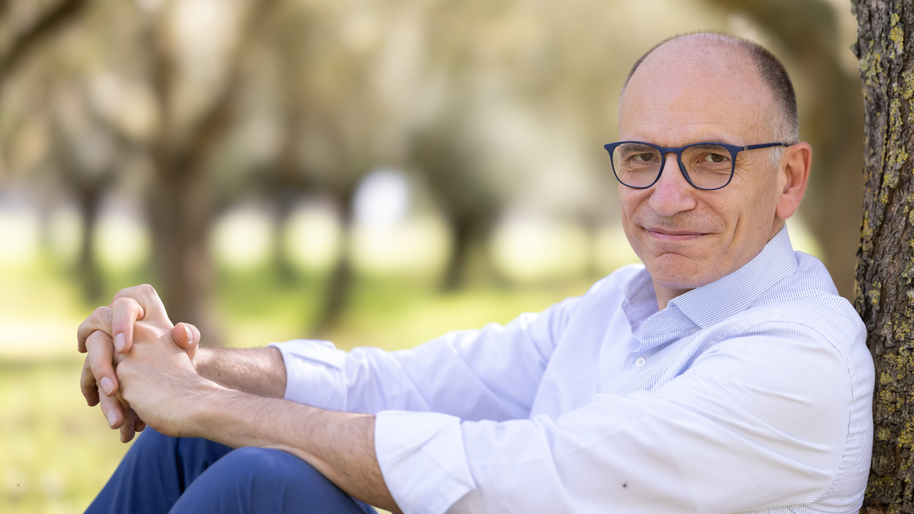Enrico Letta lascia di nuovo il Parlamento: farà il professore ...