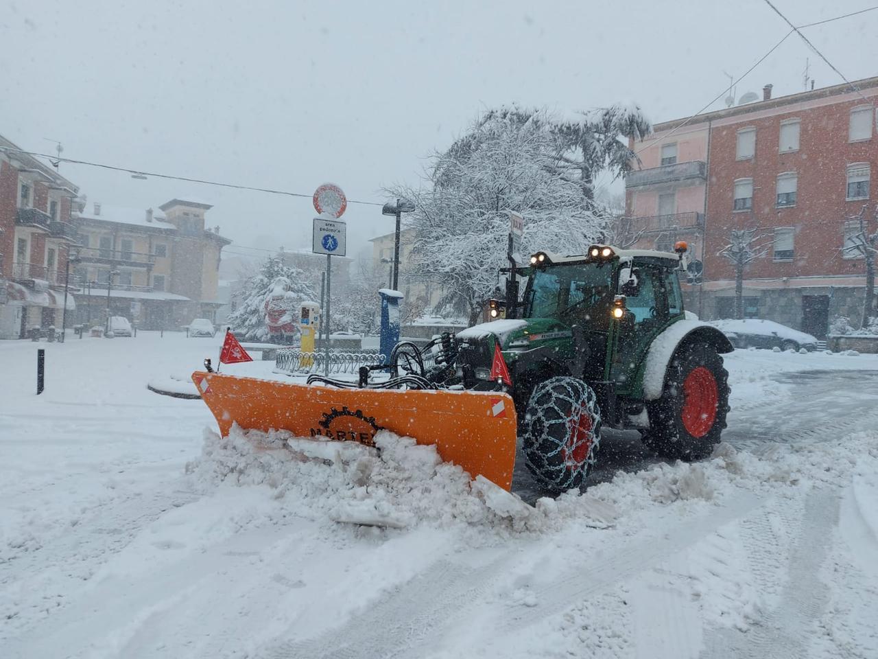 Maltempo a Modena, neve in montagna su tutto l'Appennino - Gazzetta di ...
