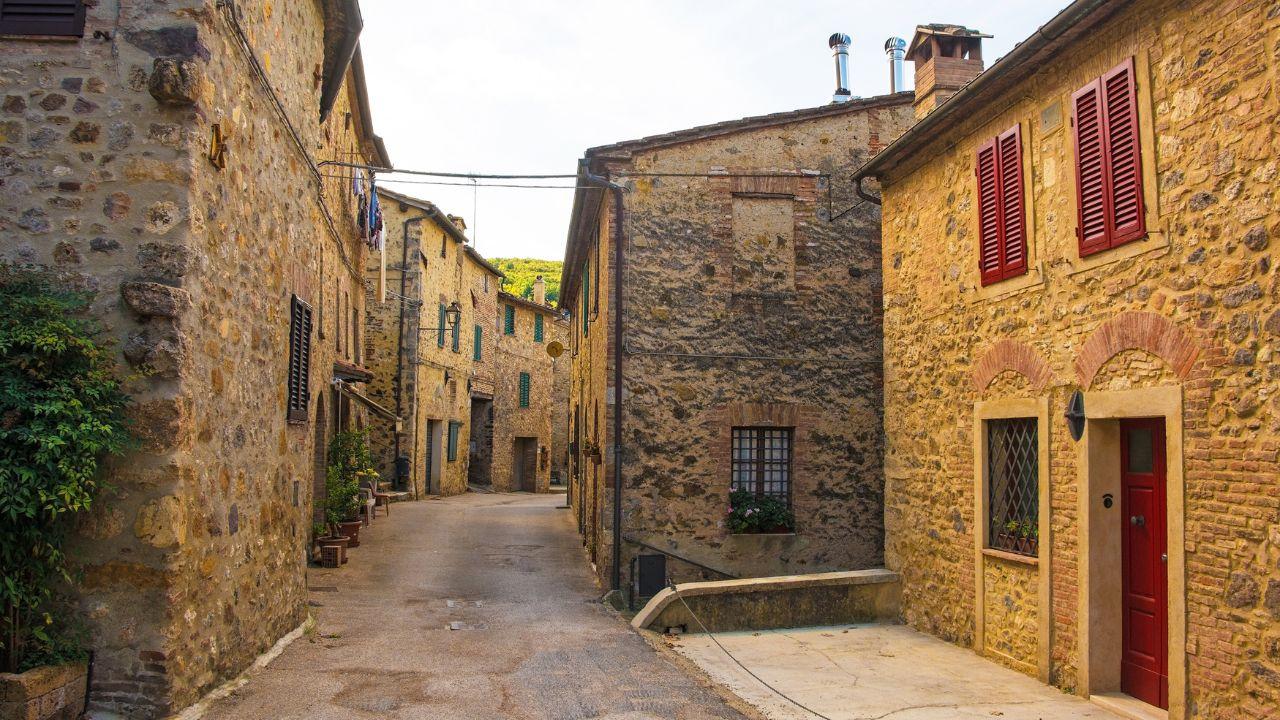 I 5 Luoghi Segreti in Toscana Dove Rilassarsi e Sparire per un Weekend ...