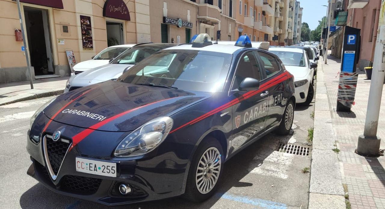 Col piede di porco per rubare gli incassi delle strisce blu a Cagliari ...