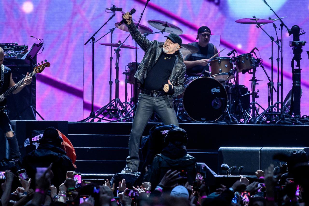 Vasco Rossi Live 2026 sold out. A Ferrara Parco Urbano esaurito in 32 ...