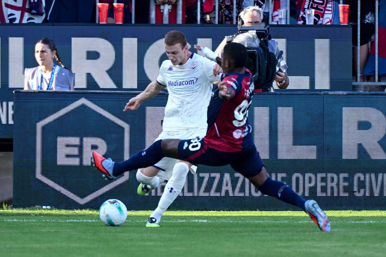 Cagliari-Fiorentina 1-1: segna Mandragora ma al 94' il pareggio di ...