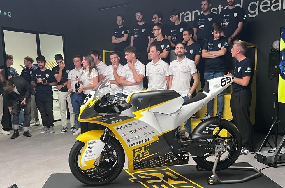 Ecco la Racing Thunder 4-E, nuova moto elettrica targata Unimore ...