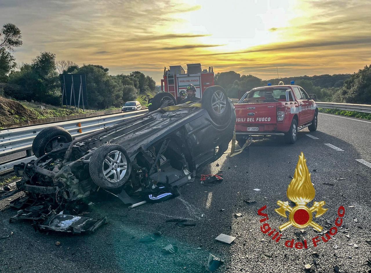 Paulilatino, perde il controllo dell’auto che si ribalta: ferito il ...