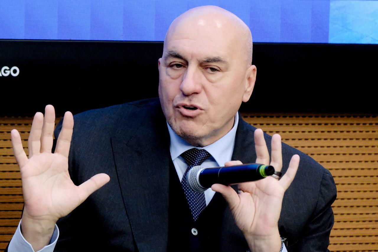 Carabiniere 23enne di Buddusò morto in un incidente stradale, Crosetto ...