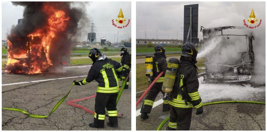 Furgone prendere fuoco in autostrada a Reggio Emilia - Gazzetta di Reggio