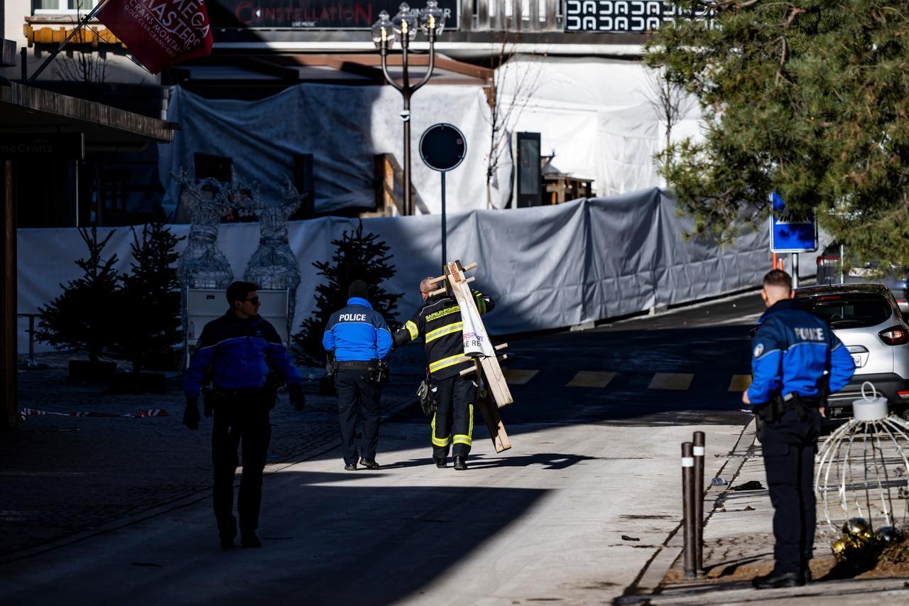 Strage a Crans-Montana, la disperazione di un padre: «Mio figlio non ...
