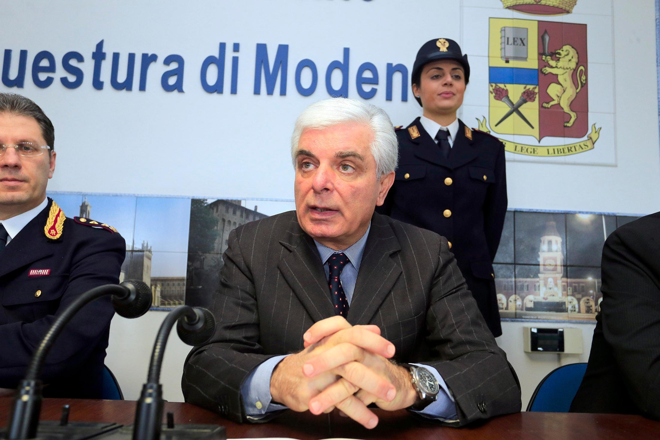 Cambia il questore Capocasa va ad Ancona, arriva Garramone Gazzetta di ...