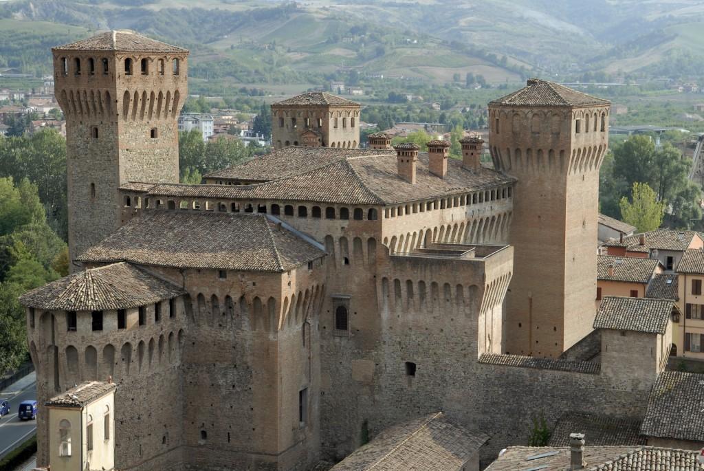 La Rocca di Vignola? Era coloratissima. Ecco cosa hanno rivelato i ...