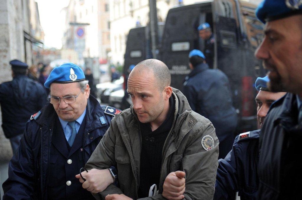 Raffaele Arzu si è pentito: «Sì, quella rapina l’ho fatta io. Ora sono ...