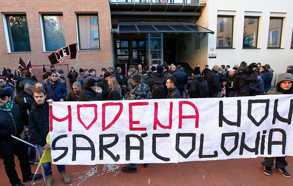 Forza Nuova: «Modena non sarà Colonia» - Gazzetta di Modena