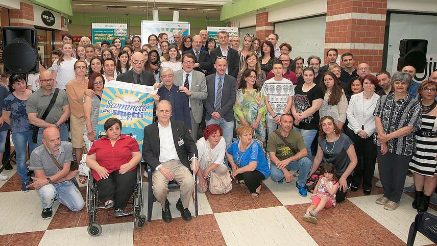 Stop alle sigarette, ecco gli ex fumatori di Modena premiati Gazzetta ... Stop alle sigarette, ecco gli ex fumatori di Modena premiati Gazzetta ...
