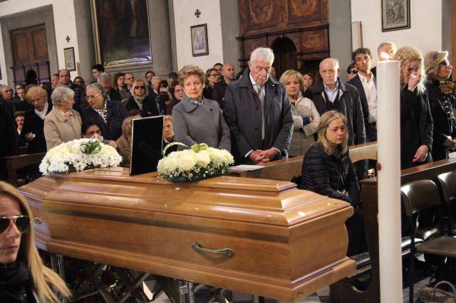 I funerali di Filippo Baldini alla chiesa Santa Maria della Pietà a ...