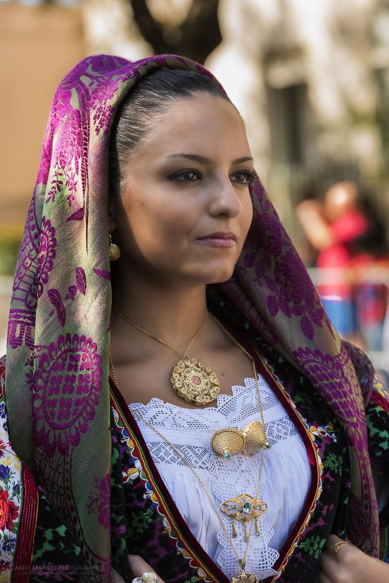 La fierezza e la bellezza delle donne sarde nei ritratti di Carlo Marras - La Nuova Sardegna