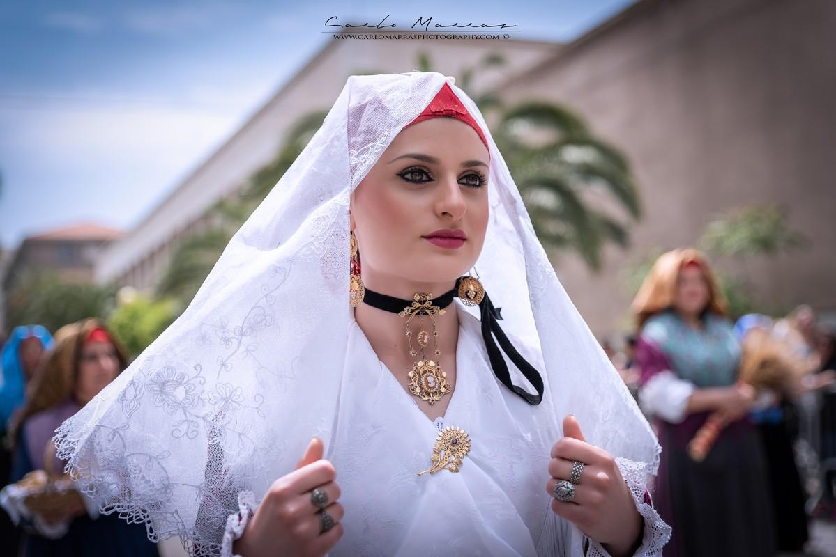 La fierezza e la bellezza delle donne sarde nei ritratti di Carlo Marras La Nuova Sardegna