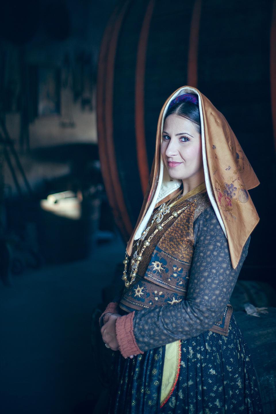 La magia nei dettagli e negli sguardi, 25 scatti per ammirare gli abiti ...