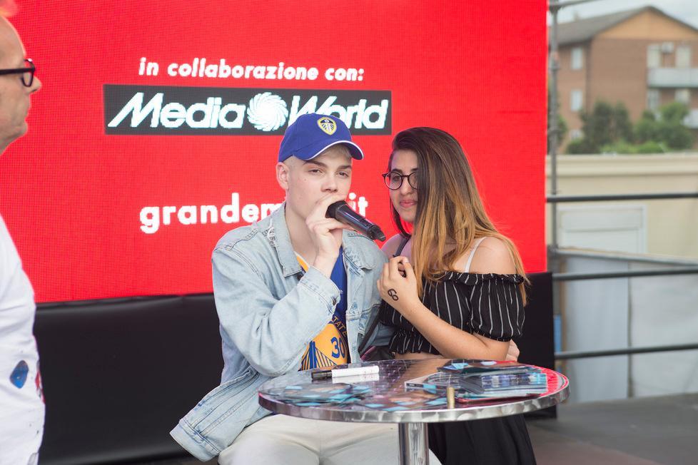 Modena, arriva Biondo il rapper di Amici: centinaia a Grandemilia ...