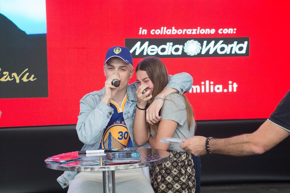 Modena, arriva Biondo il rapper di Amici: centinaia a Grandemilia ...