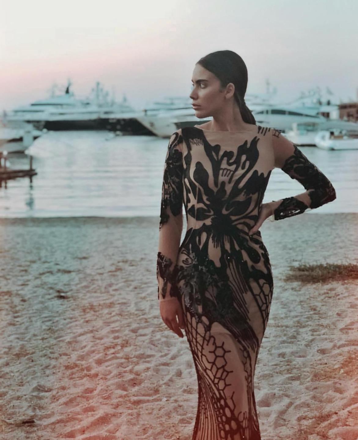 La bellissima Elena Meloni, la modella gallurese che sogna di diventare ...