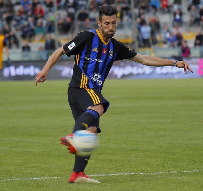 Livieri verso il tesseramento recupero completo per Di Quinzio - Il Tirreno