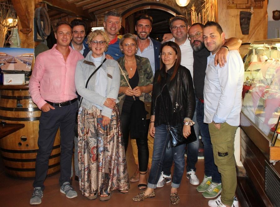 Si ritrovano gli ex allievi di 5ªB del ’93 al Benedetti Il Tirreno