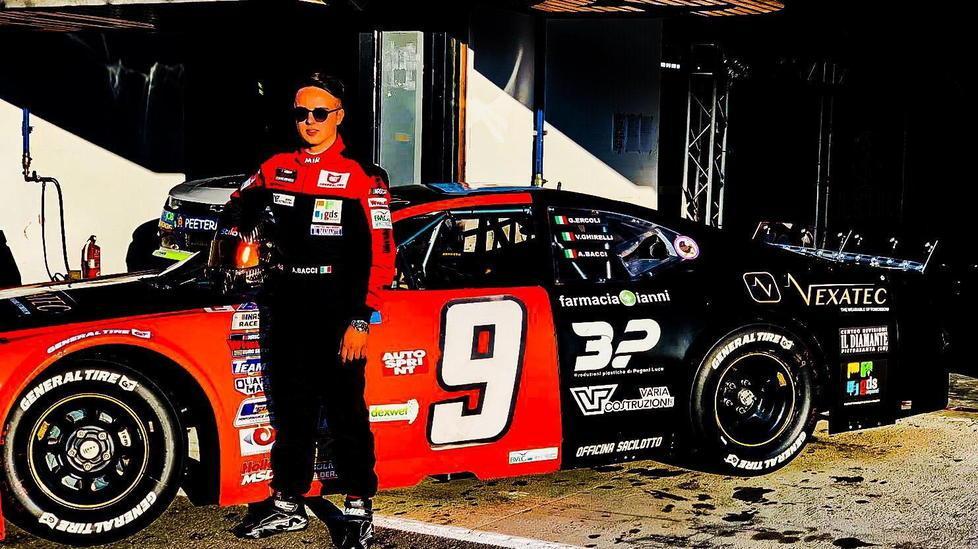 Alex, il più giovane pilota della storia della Nascar - Il Tirreno