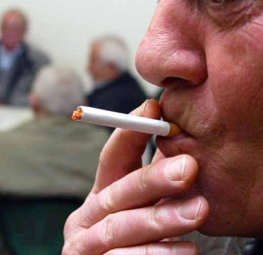 Cercasi fumatori per studiare e battere il cancro ai polmoni - Il Tirreno