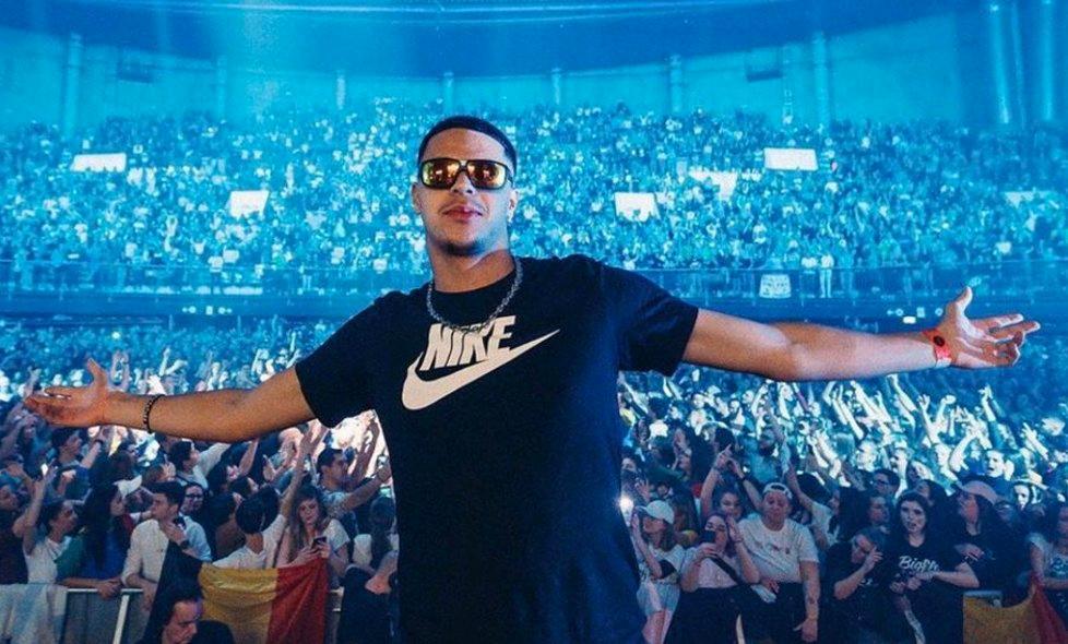 Il Sassuolo “balla” con Arabat Noor, il calciatore rapper Gazzetta di ...